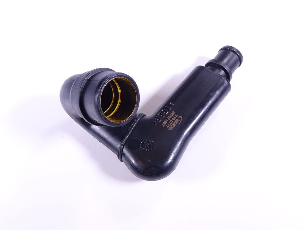 Huohotinletku venttiilikoppaan VW/Audi - 058103213 - KL-Varaosat