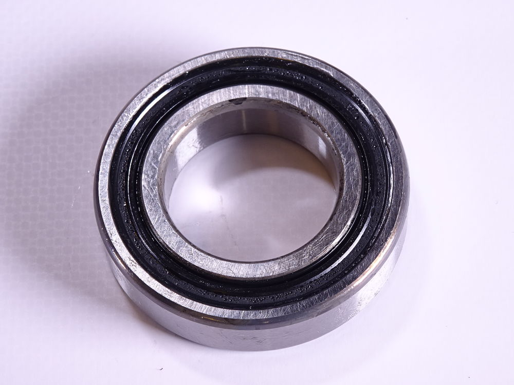 Etuvedon välitysakselin tukilaakeri W204-221 - 1129800115 - KL-Varaosat