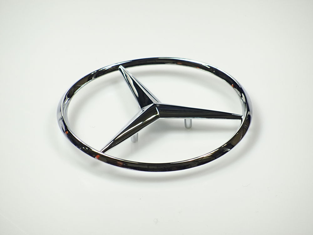 Takaluukun tähti W124,W201 OEM - A2017580058 - KL-Varaosat