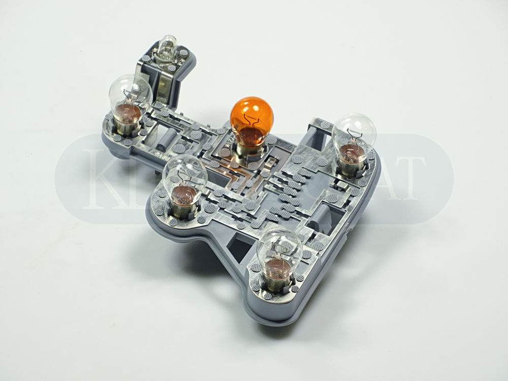 Takalyhdyn sähköpohja oik. W204 Sedan 07-10 OEM - A2048201600 - KL-Varaosat