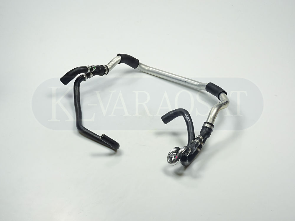 Kampikammion tuuletusputki D5244T OEM Volvo - V30757132 - KL-Varaosat