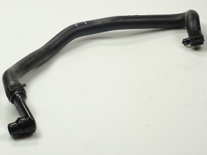 Läm.lait. letku W204,W207,W212 OEM - A2048306696 - KL-Varaosat