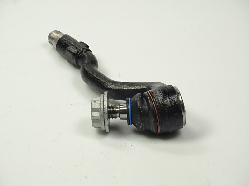 Raidepää ulom. vas/oik. E70,E71,E72 X5/X6 LMI - 32106793497 - KL-Varaosat